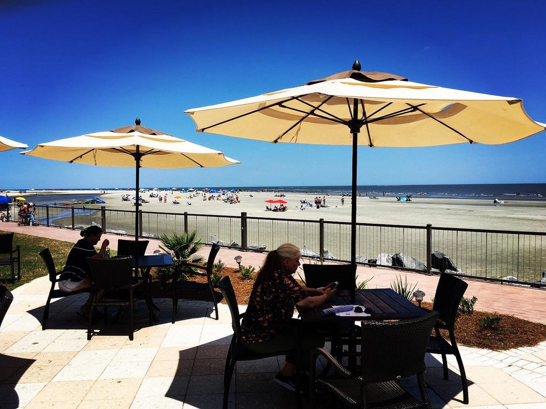 St Simons Island Restaurants With Outdoor Seating Options | Lighthouse ...