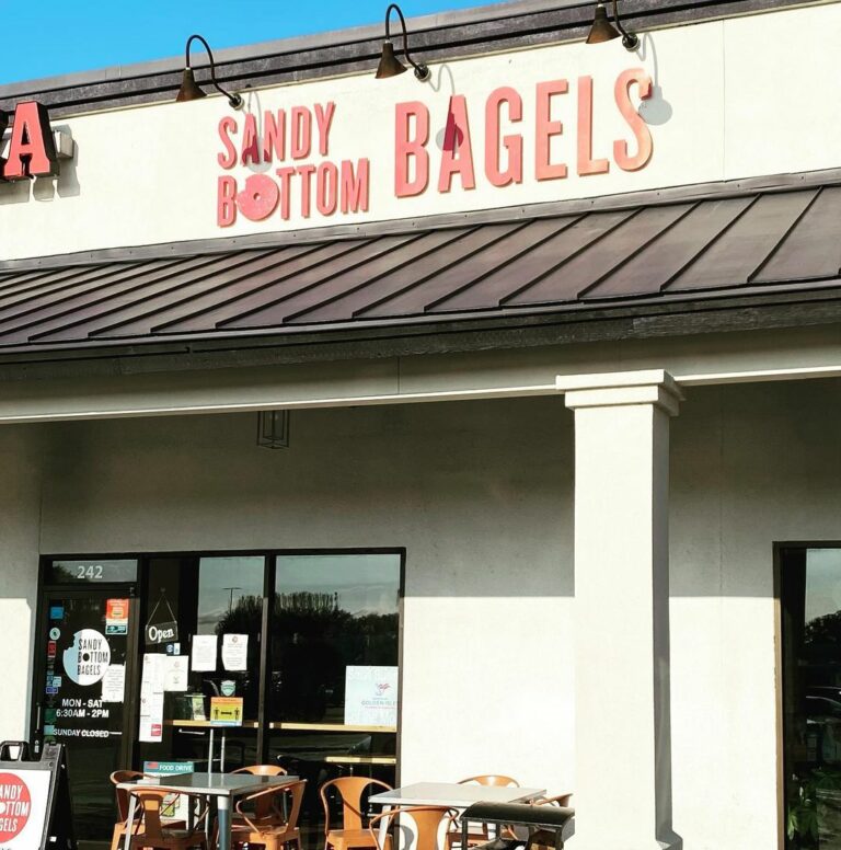 Best Lunch Spots on St. Simons Island | Lighthouse Vacations